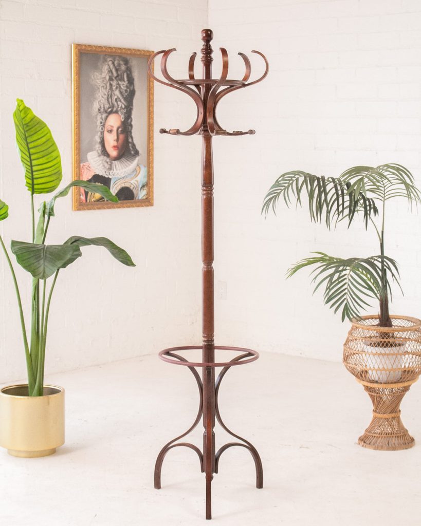 Discover the Charm of a Vintage Coat Rack - Timeless Elegance for Your ...